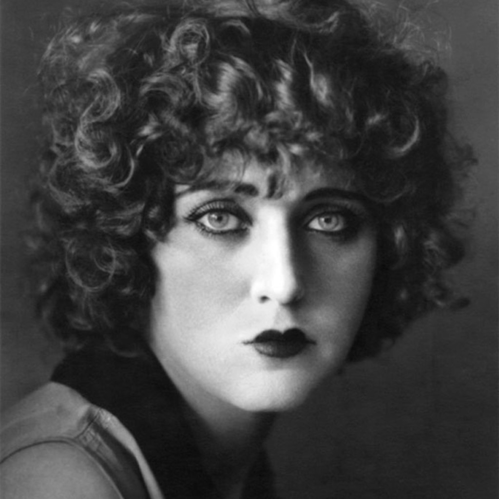 Nahui Olin - MULA BLANCA